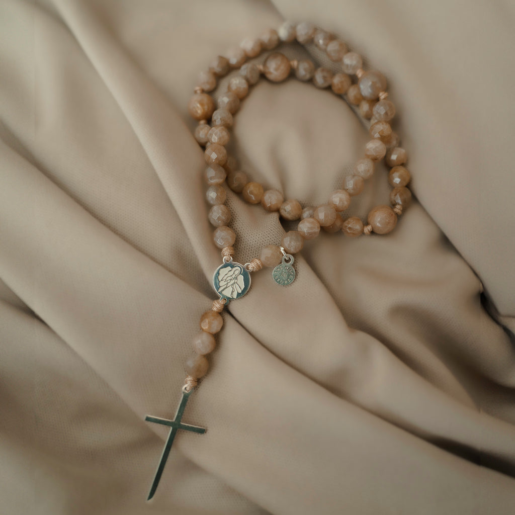 Rosario Virgen Desatadora de Nudos – The Hope Store
